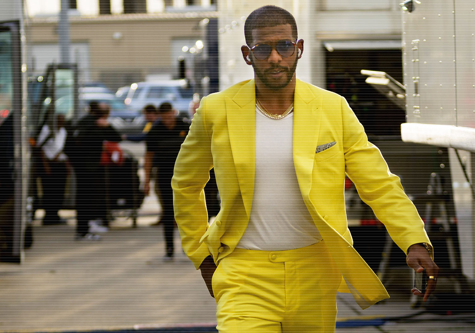 Dimers identifies big betting edge on Phoenix Suns' Chris Paul in Game ...