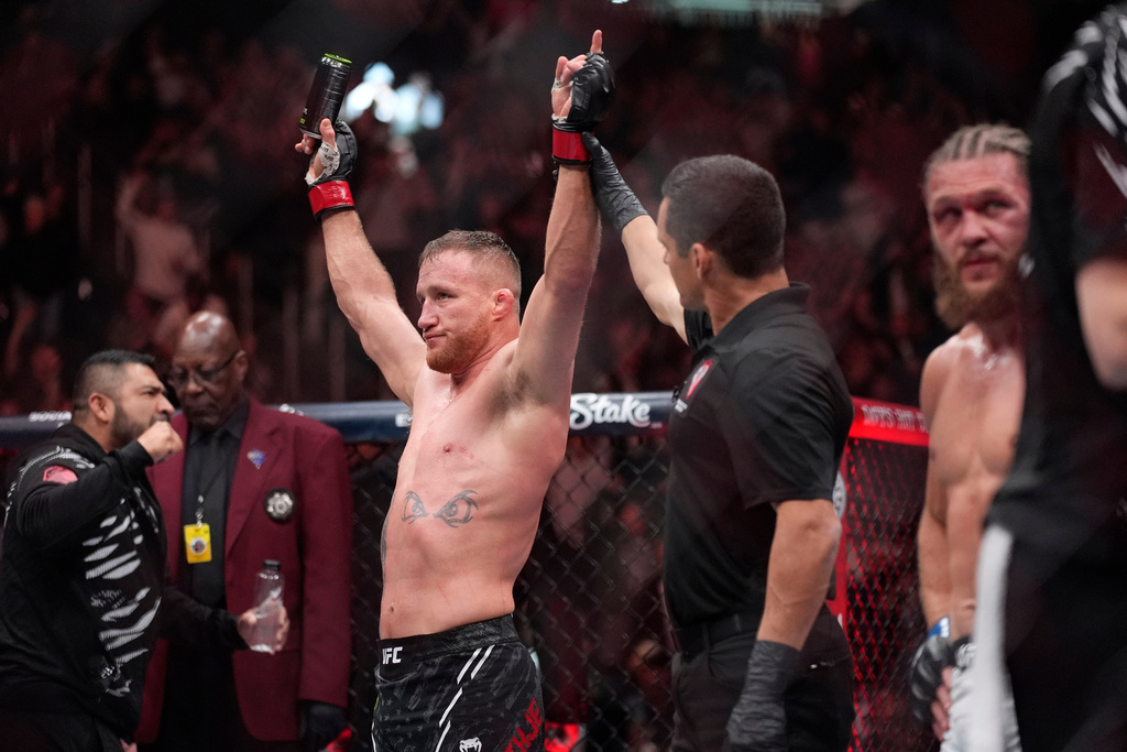 $300 DraftKings promo code upgraded for Gaethje vs. Pimblett UFC 324